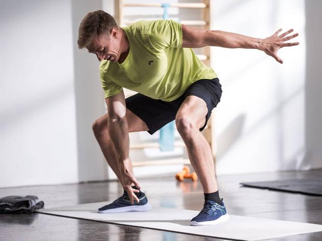 Standing workout - 10-minute full-body workout